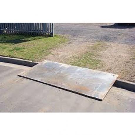Metal Road Crossing Plate 2.4m x 1.2m x12mm | Target Plant